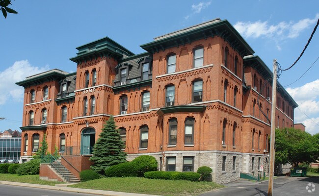 Moses Dewitt House Apartments - Syracuse, NY | Apartments.com