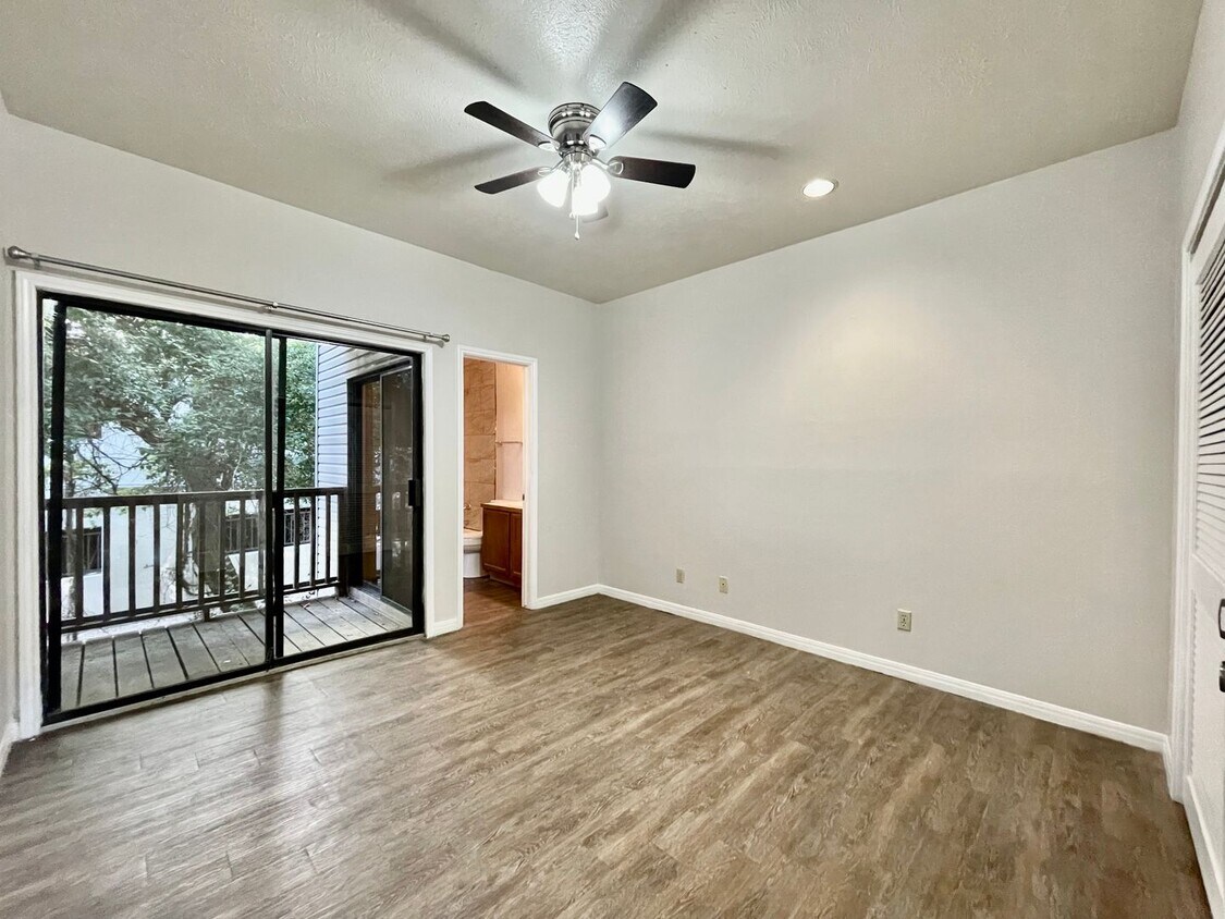 310 Pat Garrison, B7, San Marcos, TX 78666 - Condo for Rent in San ...