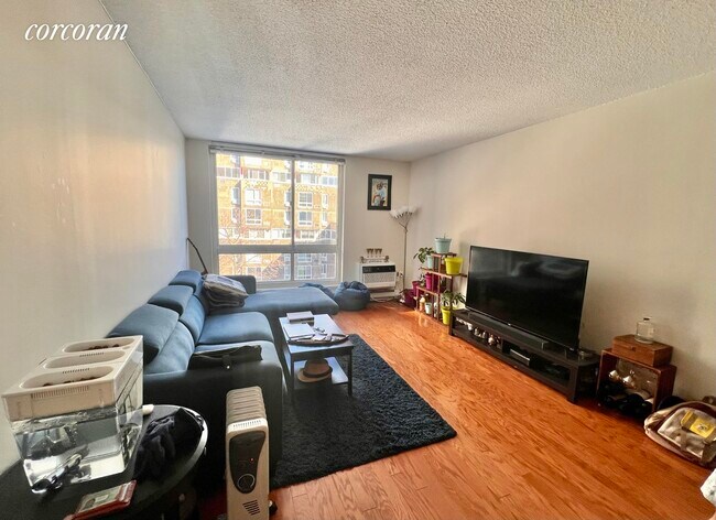 552 Main St, New York, NY 10044 | Apartments.com