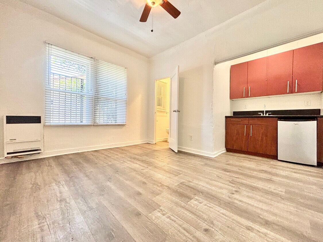 740 Apartments for Rent in Hollywood, CA | Westside Rentals