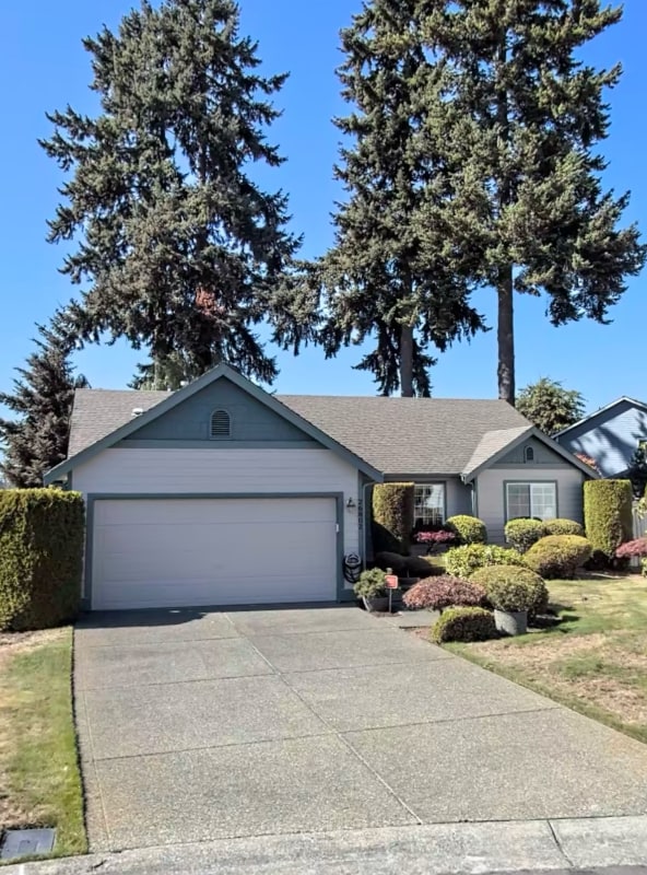 Cheap Tudor Square Houses for Rent - Kent, WA