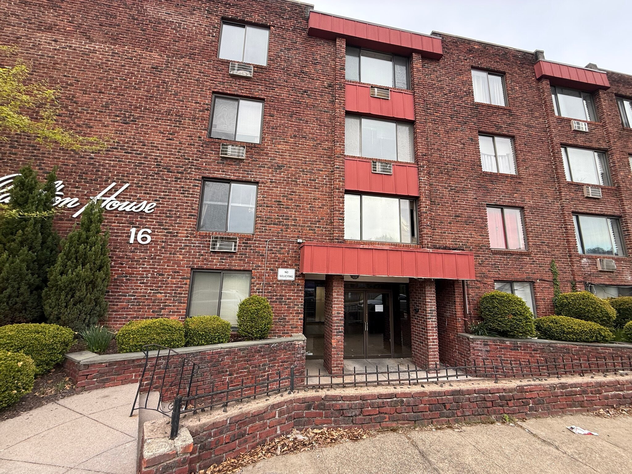 16 Niles St Unit 108, Hartford, CT 06105 | Apartments.com