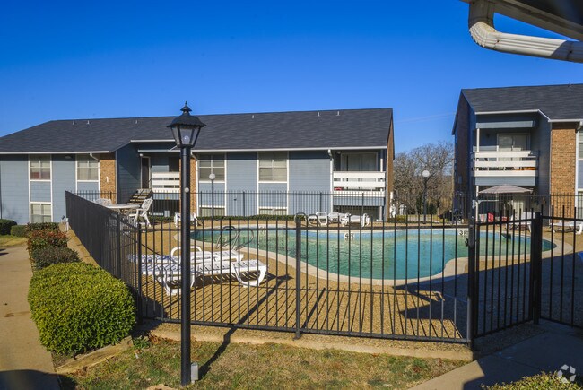 The Summit Apartments - Athens, TX | Apartments.com