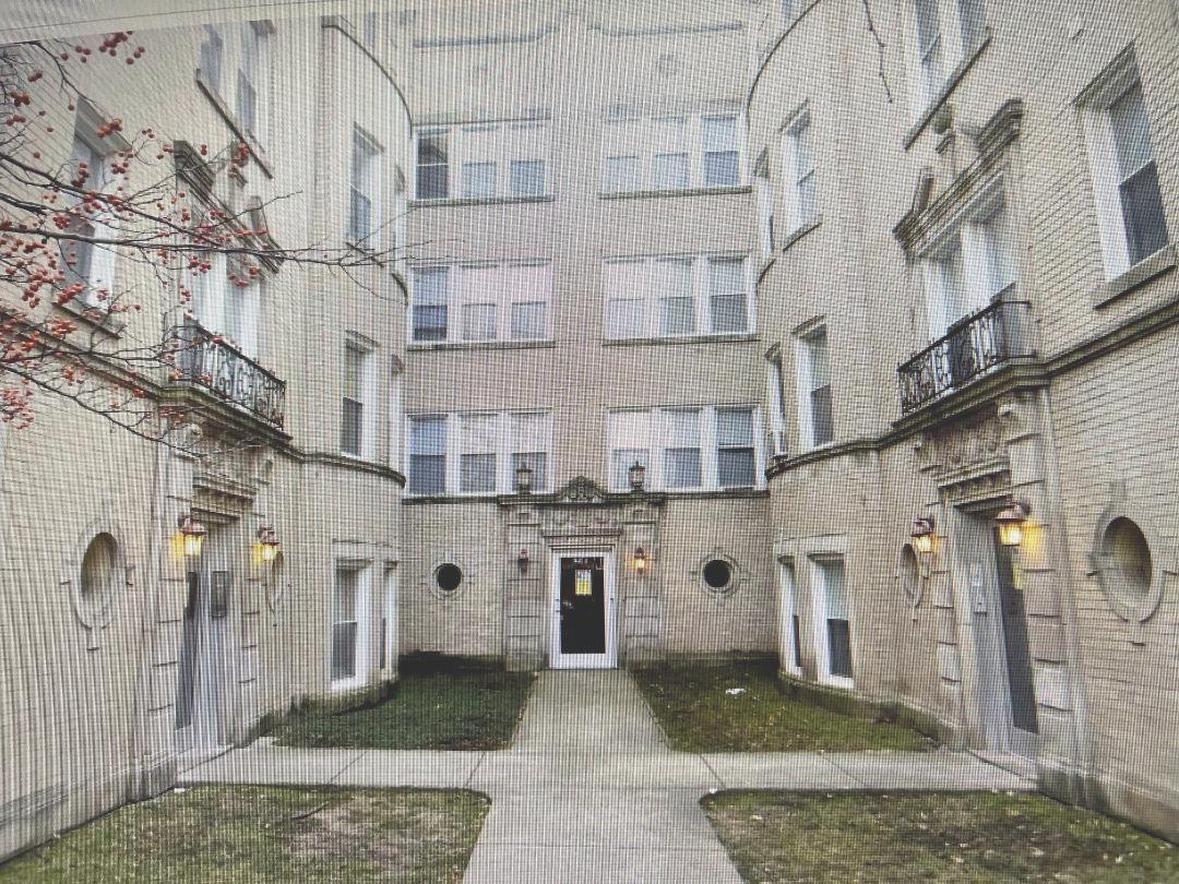2753 W Arthur Ave Unit 3, Chicago, IL 60645 - Condo for Rent in Chicago ...