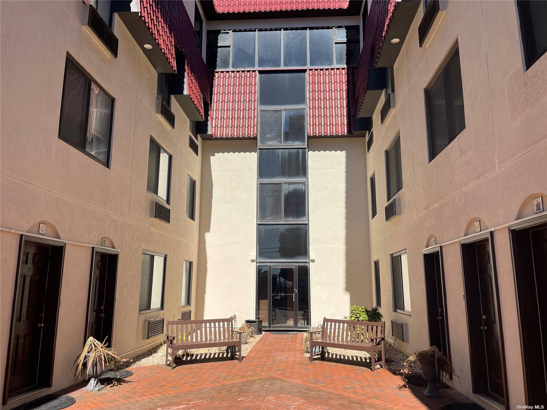 425 Shore Rd Unit 2C, Long Beach, NY 11561 - Room for Rent in Long ...
