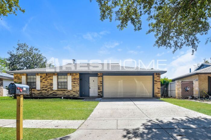 401 Parkvale Ln, Grand Prairie, TX 75052 | Apartments.com