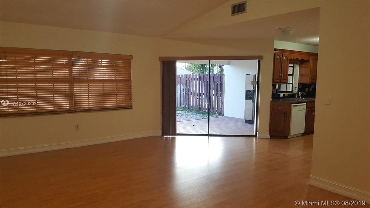 7254 SW 148th Ct, Miami, FL 33193 - Townhome Rentals in Miami FL ...