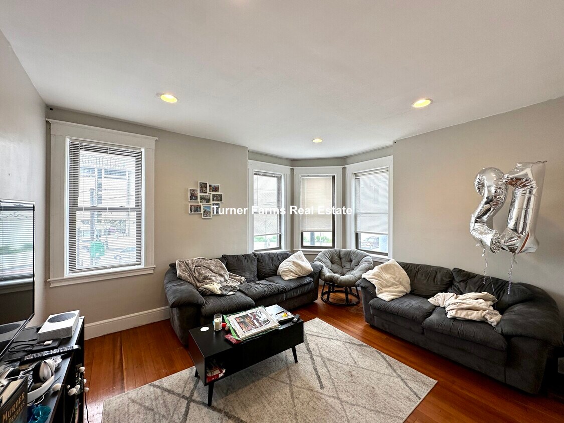 146 Smith St Unit 1, Boston, MA 02120 - 146 Smith St Boston, MA 02120 ...