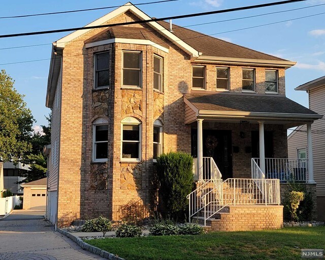 152 Riverside Ave, Lyndhurst, NJ 07071 - Townhome Rentals in Lyndhurst ...