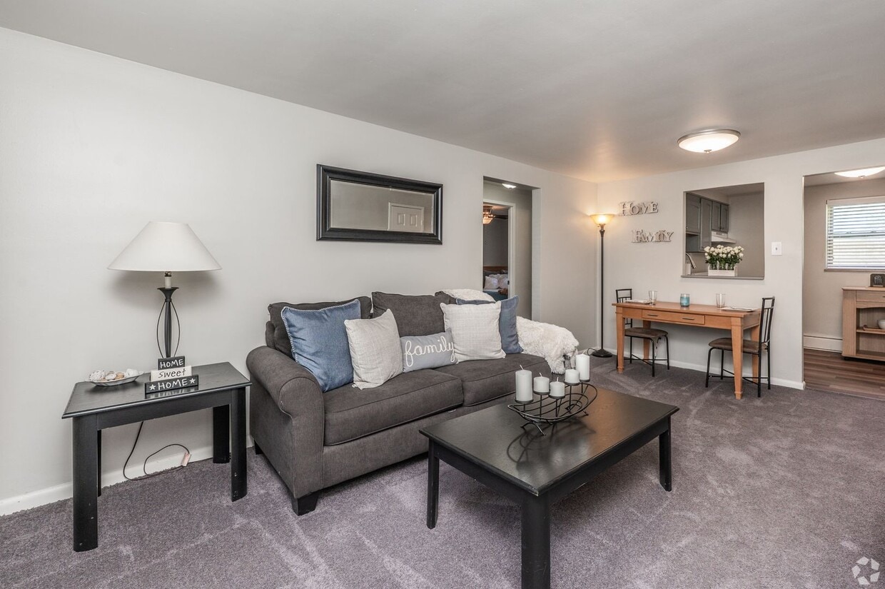 Cloverleaf Village Apartments - 3 Marhoefer Dr Pittsburgh, PA 15236 ...