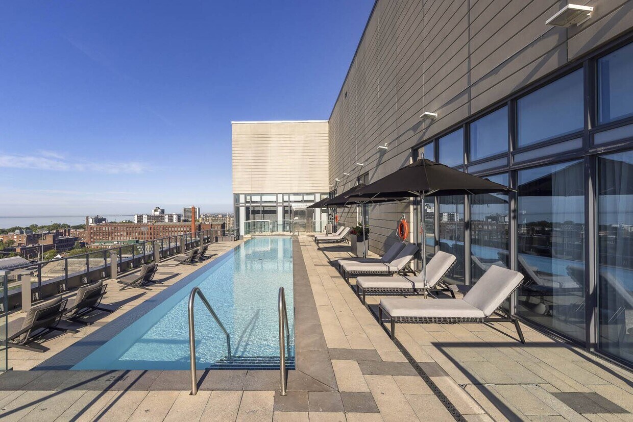 Trilogy On King Appartements - 1100 King St W Toronto, ON | Apartments.com