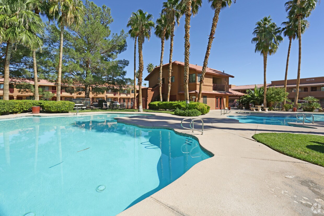 Village Square Apartments Las Vegas