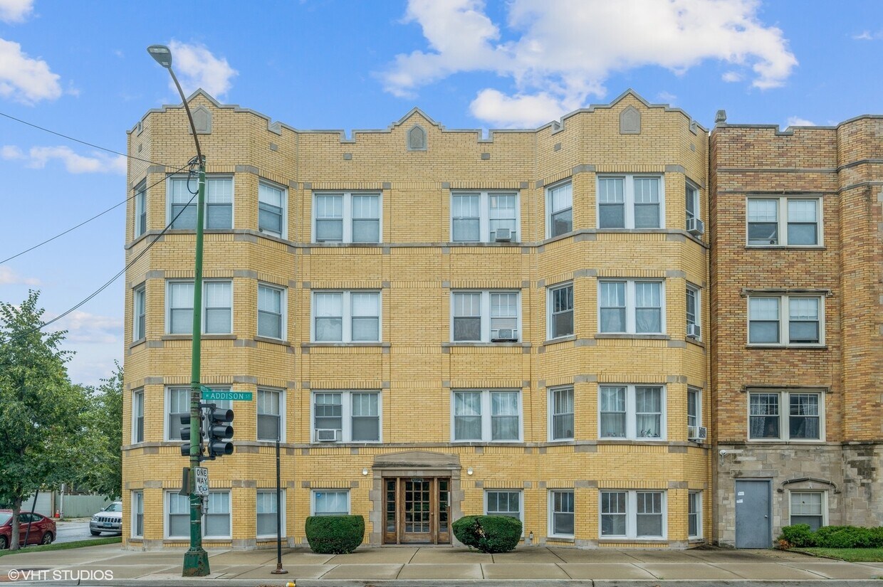 4201 W Addison St Unit G1, Chicago, IL 60641 - Condo for Rent in ...