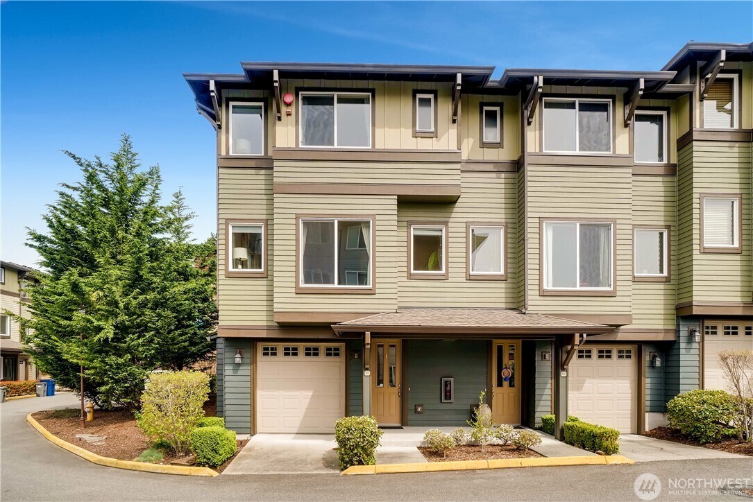 2115 201st Pl SE, Bothell, WA 98012 - Townhome Rentals in Bothell WA | Apartments.com