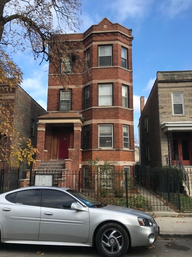 4154 W 21St Pl, Chicago, IL 60623 - House Rental in Chicago, IL | Apartments.com