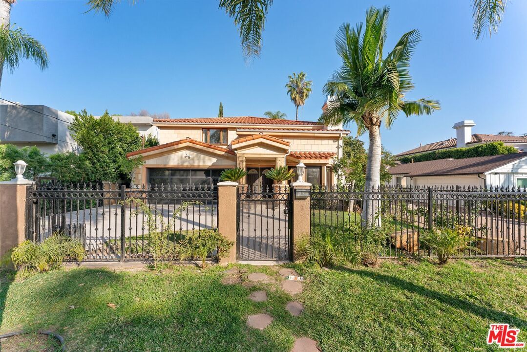 15123 Greenleaf St, Los Angeles, CA 91403 - Casa en renta en Los ...