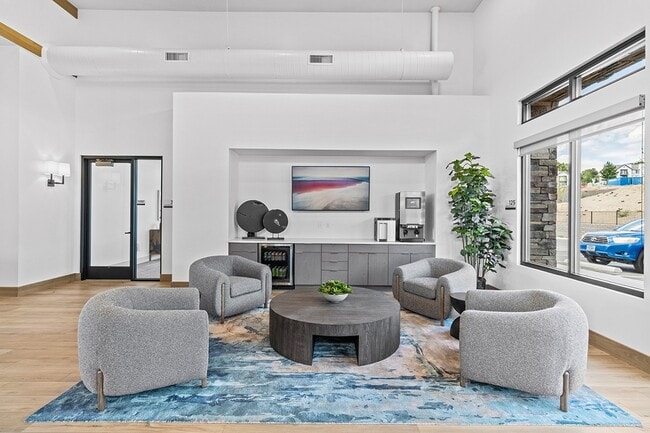 The Retreat Luxury Apartments & Townhomes - 1100 Solitude Trl Reno, NV ...