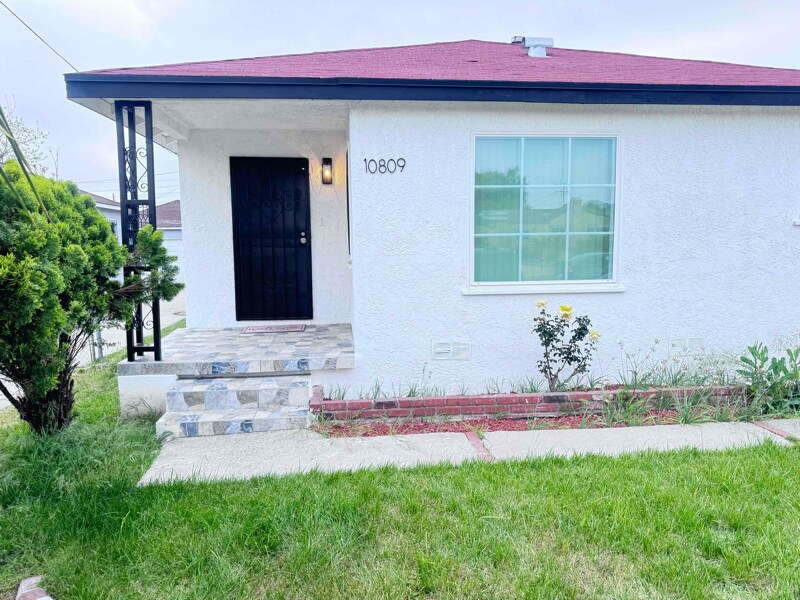 10809 Yukon Ave S Unit main house, Inglewood, CA 90303 | Apartments.com