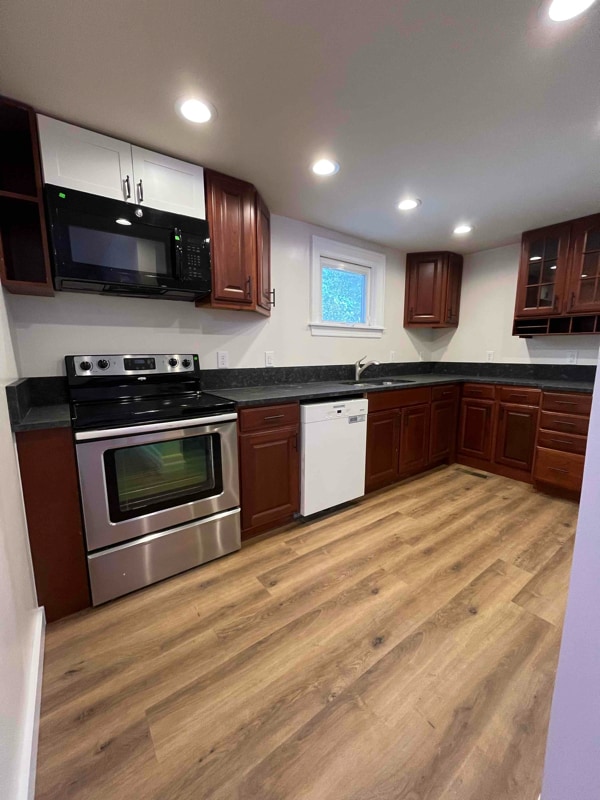 Apartments for Rent with Hardwood Floors in Tasley VA