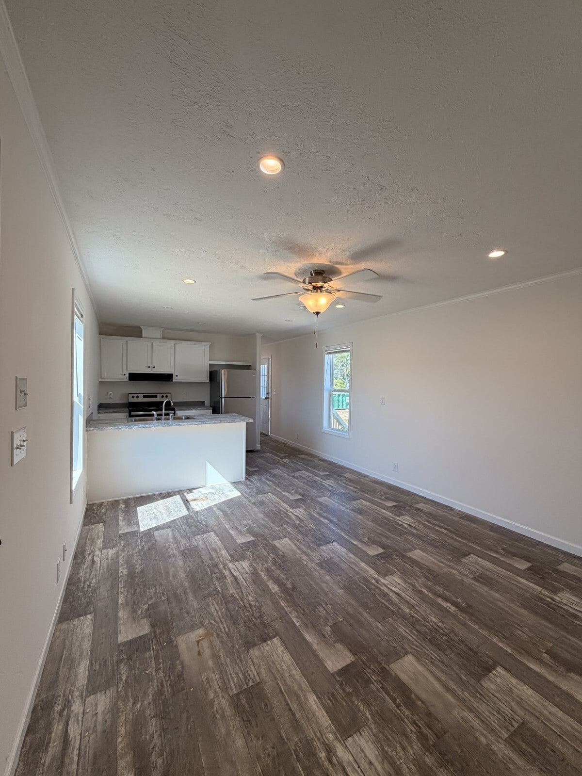 251 Old Country Rd, Eastport, NY 11941 - House Rental in Eastport, NY ...