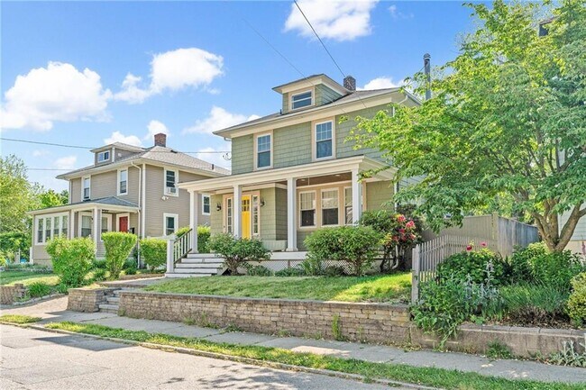 37 Harding Ave, Cranston, RI 02905 - House Rental in Cranston, RI ...