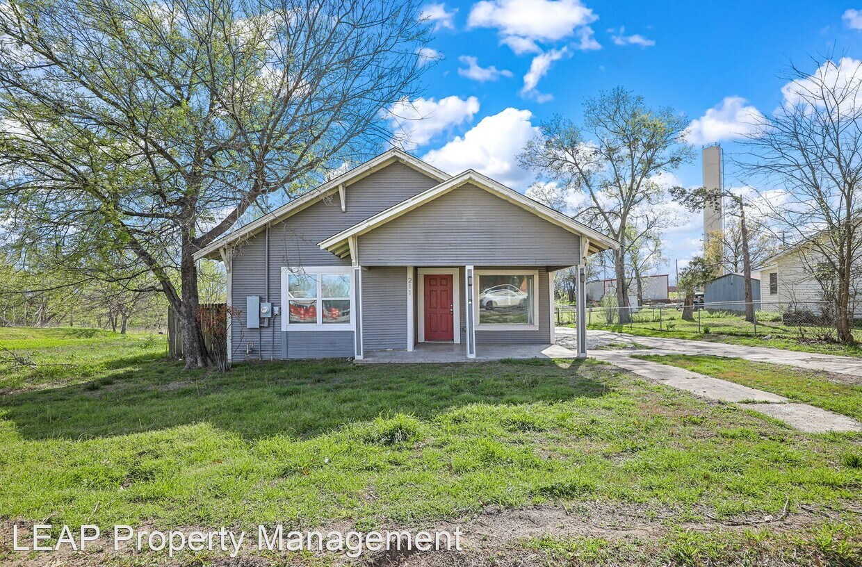 211 S State Hwy 78, Blue Ridge, TX 75424 - House Rental in Blue Ridge ...