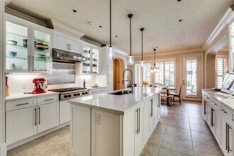 Riverchase Apartments for Rent with a Garage - Houston, TX - Updated ...