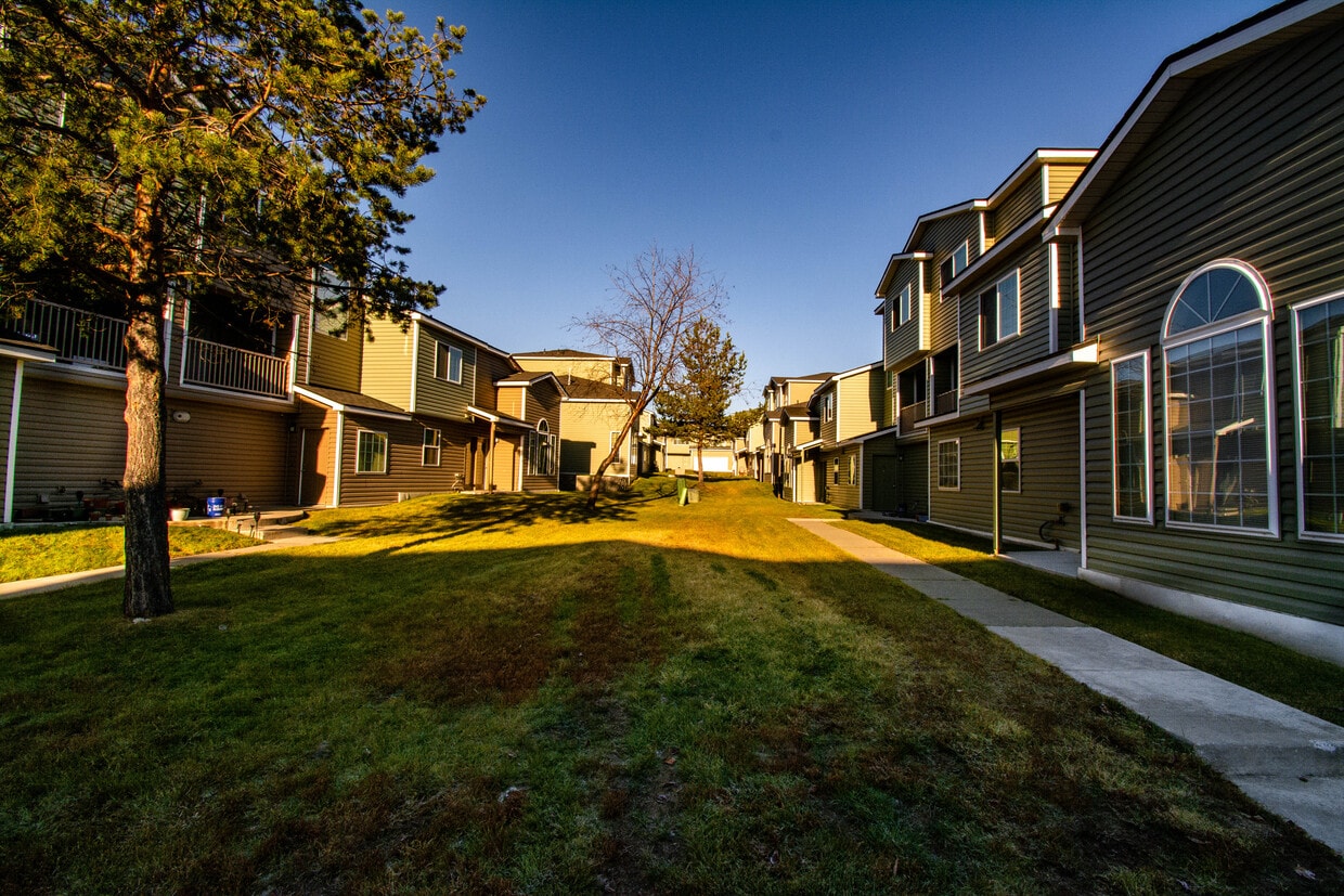 Spruce View Apartments - 10601 Spruce View Loop Anchorage, AK 99507 ...