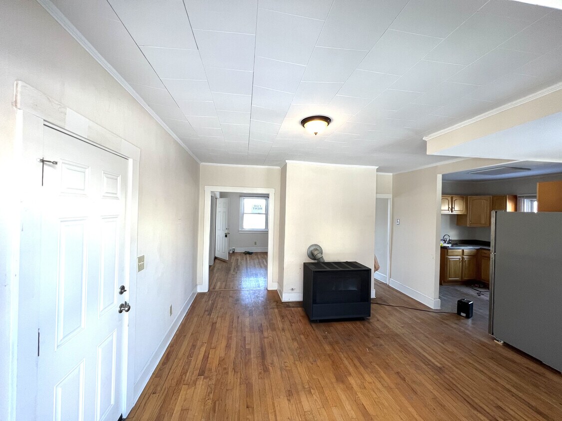 45 Slater St Unit 1, Fall River, MA 02720 - Apartments in Fall River ...