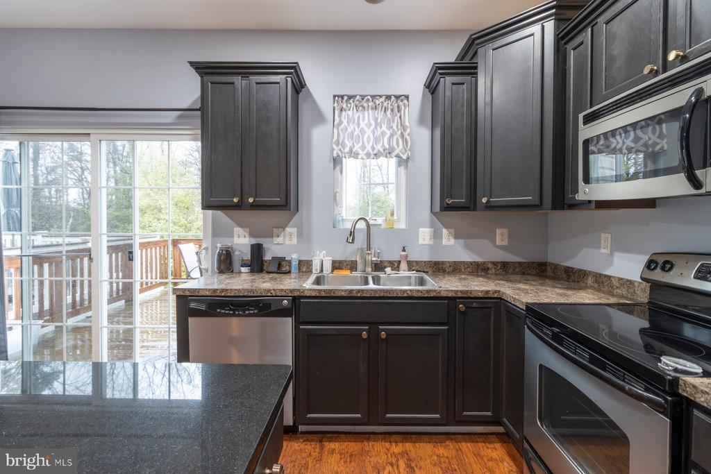 7690 Timbercross Ln, Glen Burnie, MD 21060 - Townhome Rentals in Glen ...