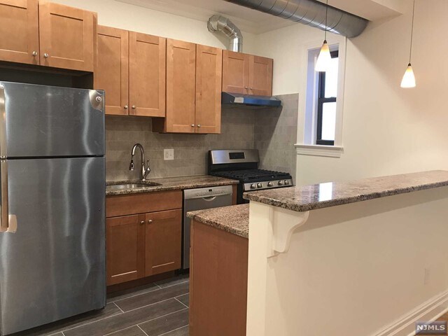 855 Broad Ave Unit 31, Ridgefield, NJ 07657 - Room for Rent in ...