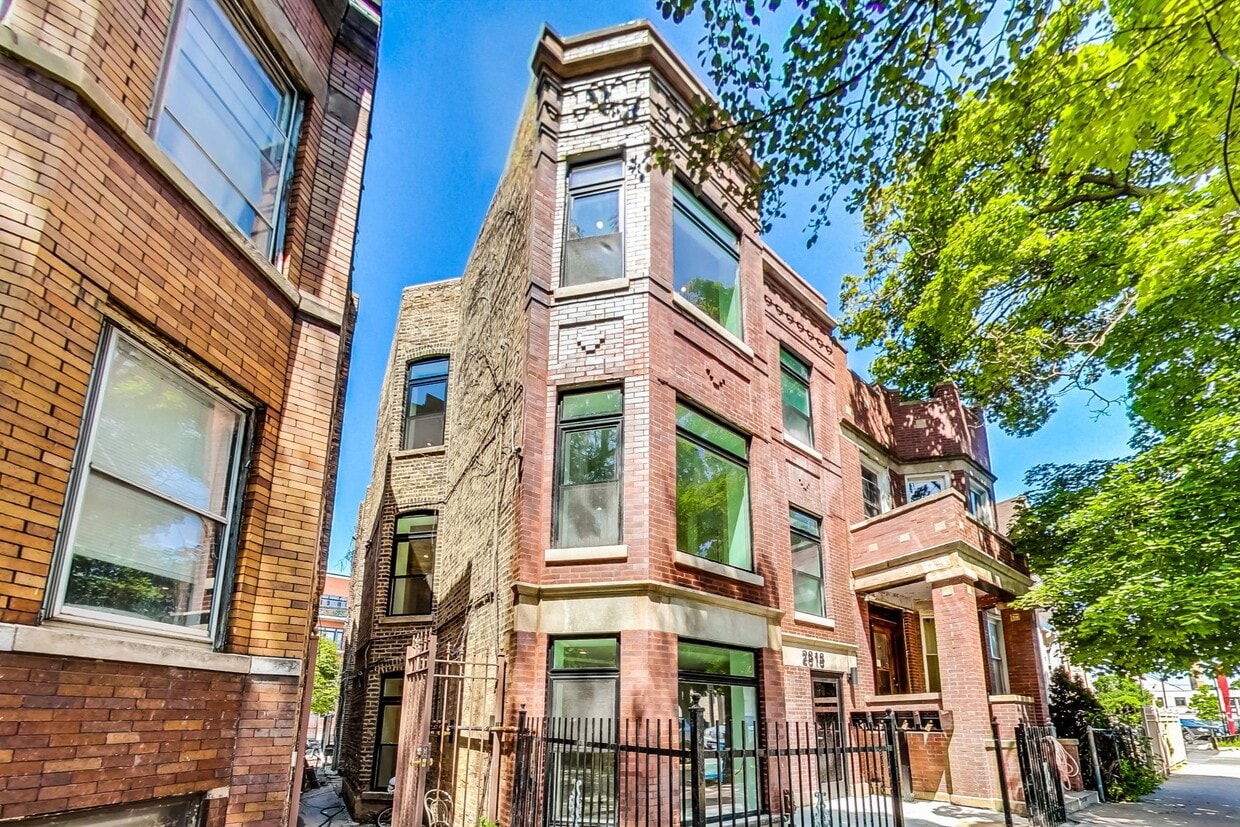2818 W Fletcher St, Chicago, IL 60618 - 2818 W Fletcher St Chicago, IL ...
