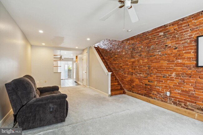 339 Tree St, Philadelphia, PA 19148 - Townhome Rentals in Philadelphia ...