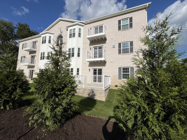 Apartments with Move-In Specials in Normal IL - 14 Rentals