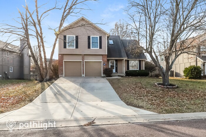 15742 Horton St, Overland Park, KS 66223 - House Rental in Overland ...