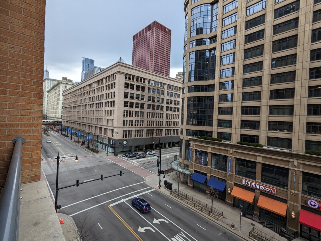 520 S State St Unit 506, Chicago, IL 60605 - Condo for Rent in Chicago ...