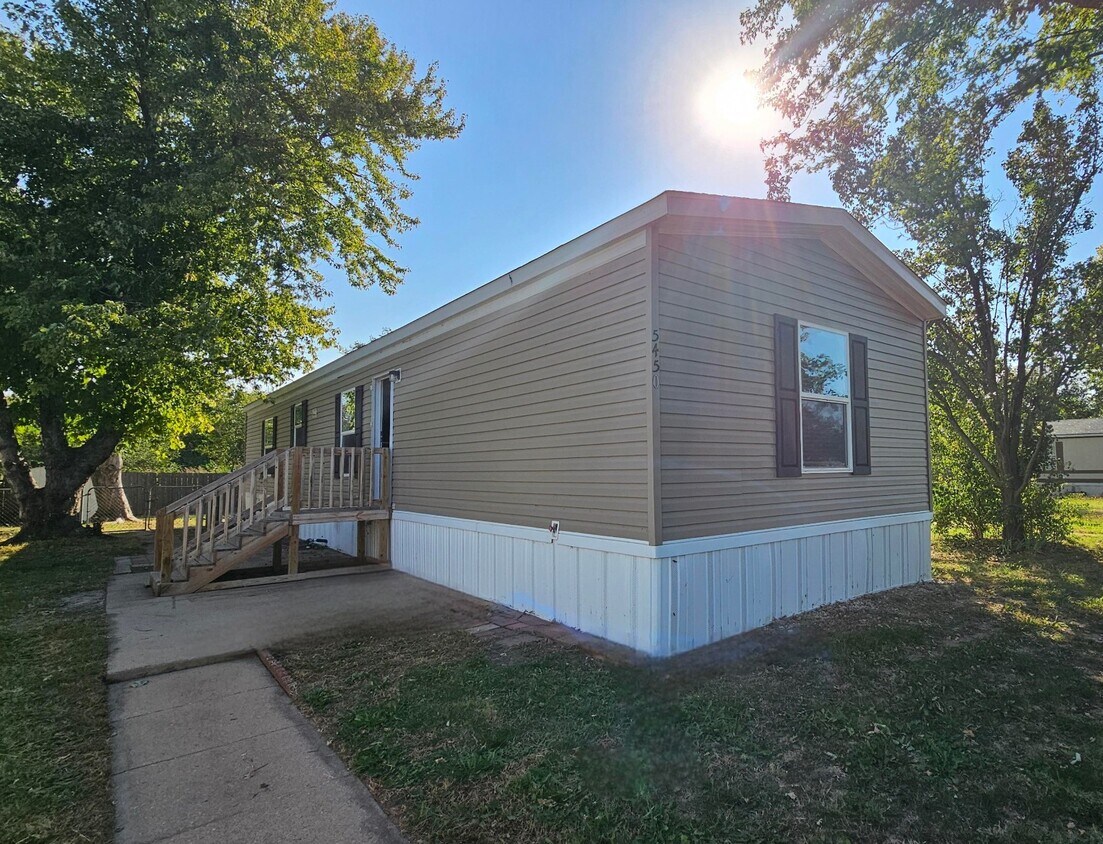 5450 S Spruce St, Wichita, KS 67216 - House Rental in Wichita, KS ...