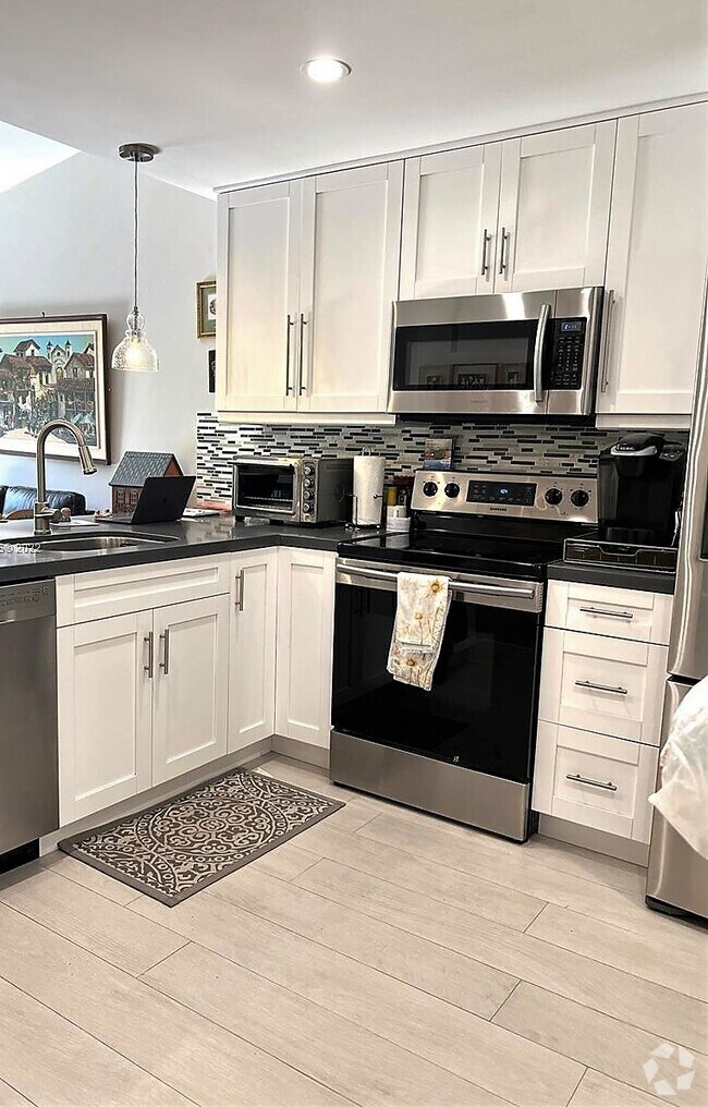 Snapper Creek Townhouses Houses under $2,000 - Miami, FL - 6 Homes ...