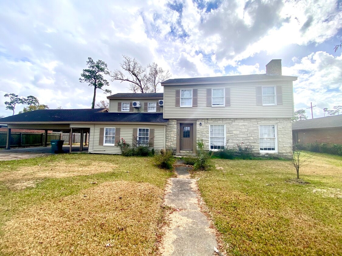 2575 Beech St, Beaumont, TX 77702 - House Rental in Beaumont, TX ...