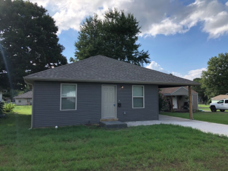 1603 N Oak Grove Ave, Springfield, MO 65803 | Apartments.com