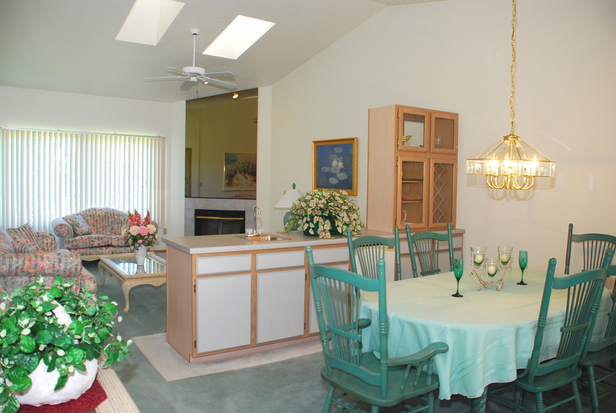 Cedar Chateau Estates B - 13320 E Mission Ave Spokane Valley, WA 99216 ...