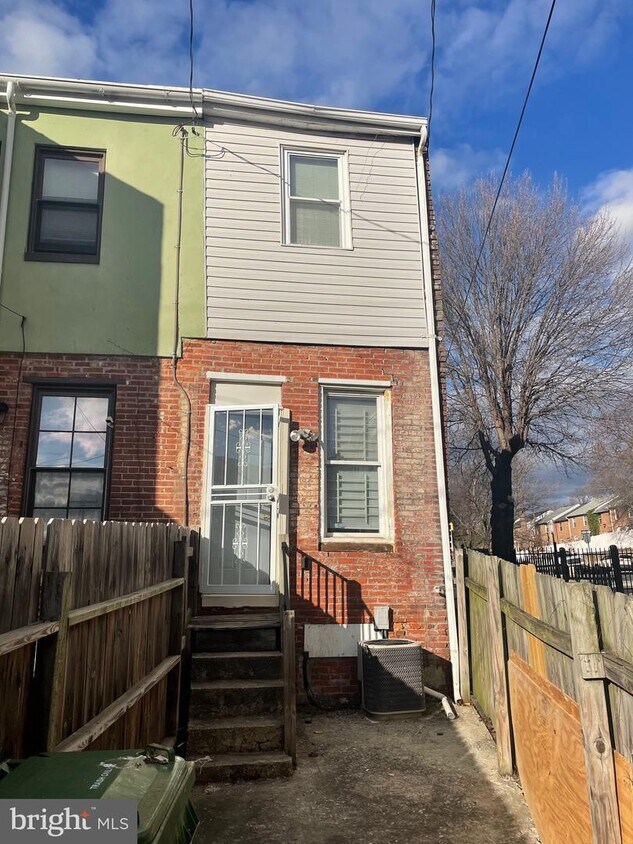 725 E Biddle St, Baltimore, MD 21202 - Townhome Rentals in Baltimore MD ...