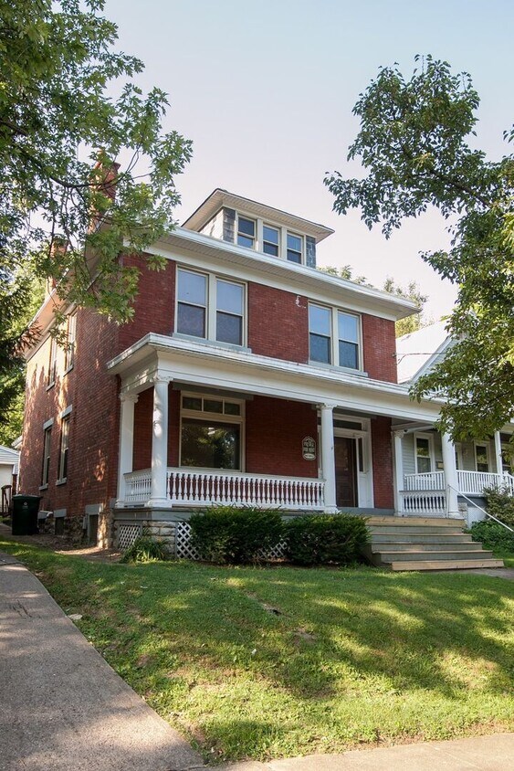 633 Riddle Rd Unit 633, Cincinnati, OH 45220 - Room for Rent in ...