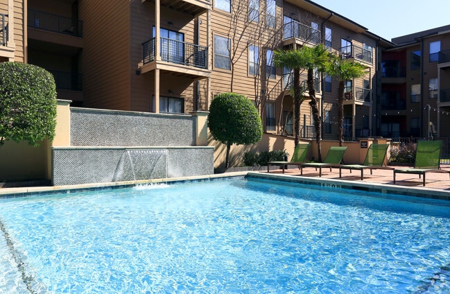 New Downtown Plano Apartments for Rent with Hardwood Floors - Plano, TX ...