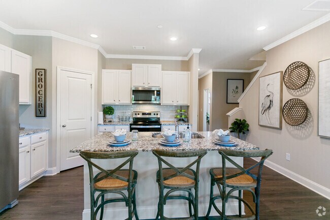 Explore Canton, GA: City Guide | Apartments.com