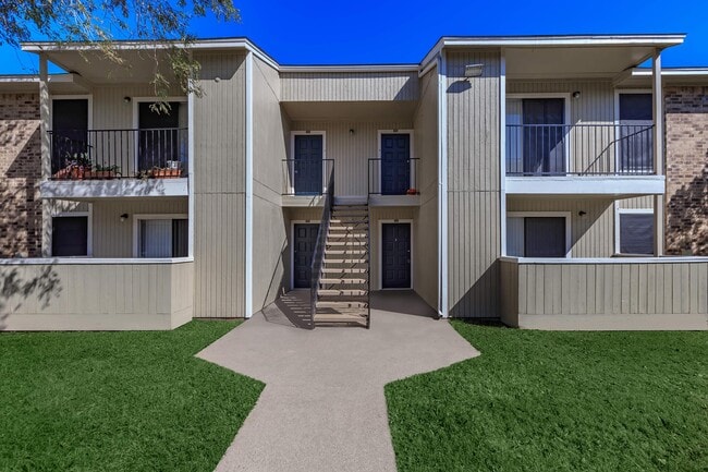 Wood Trail Apartments - Apartments in Bryan, TX | Apartments.com