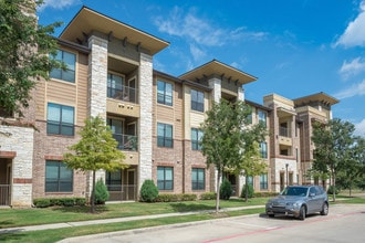 Residences at the Collection Rentals - Carrollton, TX | Apartments.com