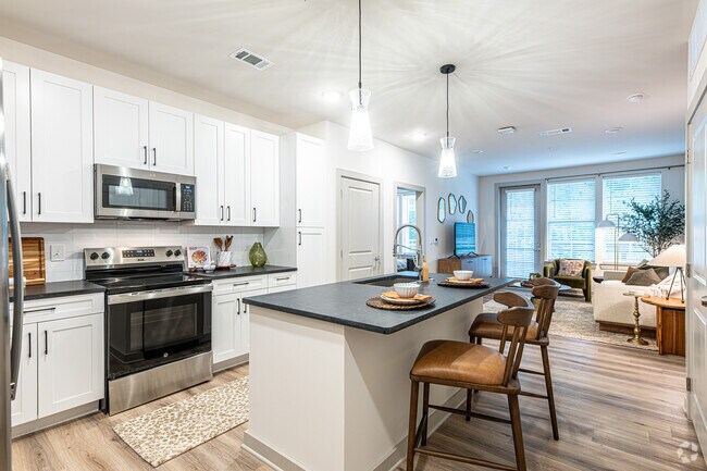 Downtown Knoxville Apartments for Rent with a Walk-In Closet ...