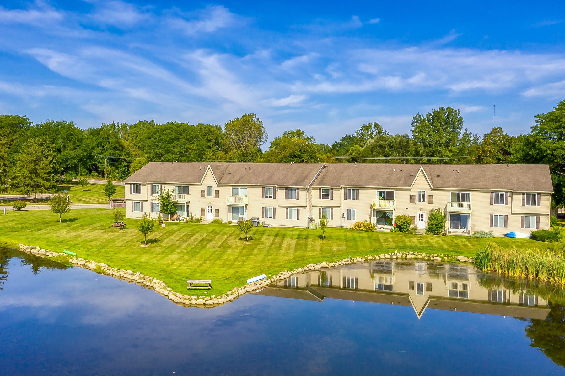 Lake of the Hills Apartment Homes - 2101 Lac Du Mont Haslett, MI 48840 ...