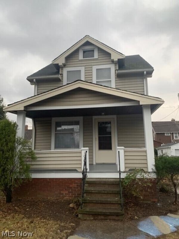 19050 Naumann Ave, Euclid, OH 44119 - House Rental in Euclid, OH ...